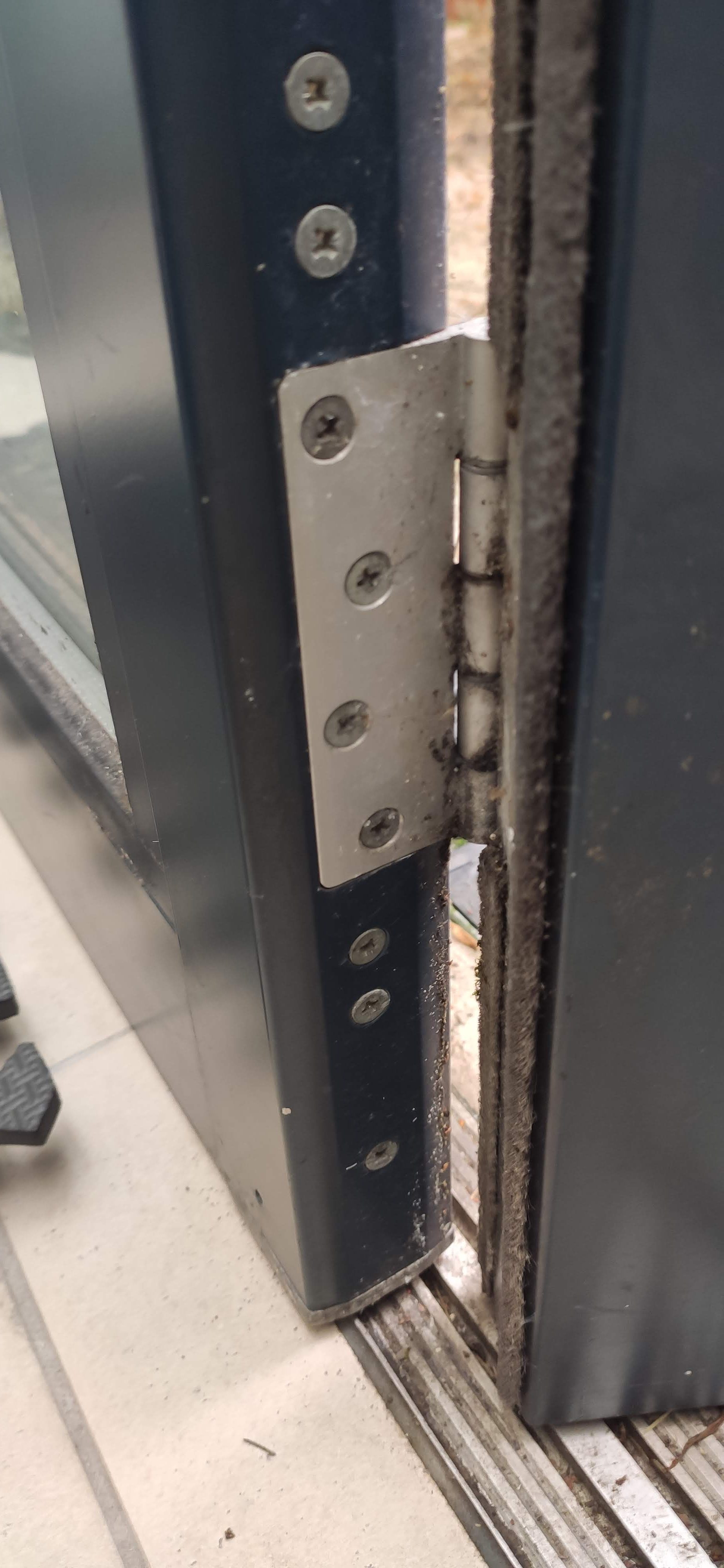 Aluminium Bi-Fold Doors Misalignment, Islington, London N1 - BIFOLD ...